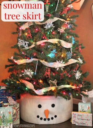 The Best DIY Snowman Tree Topper for the Holiday Season