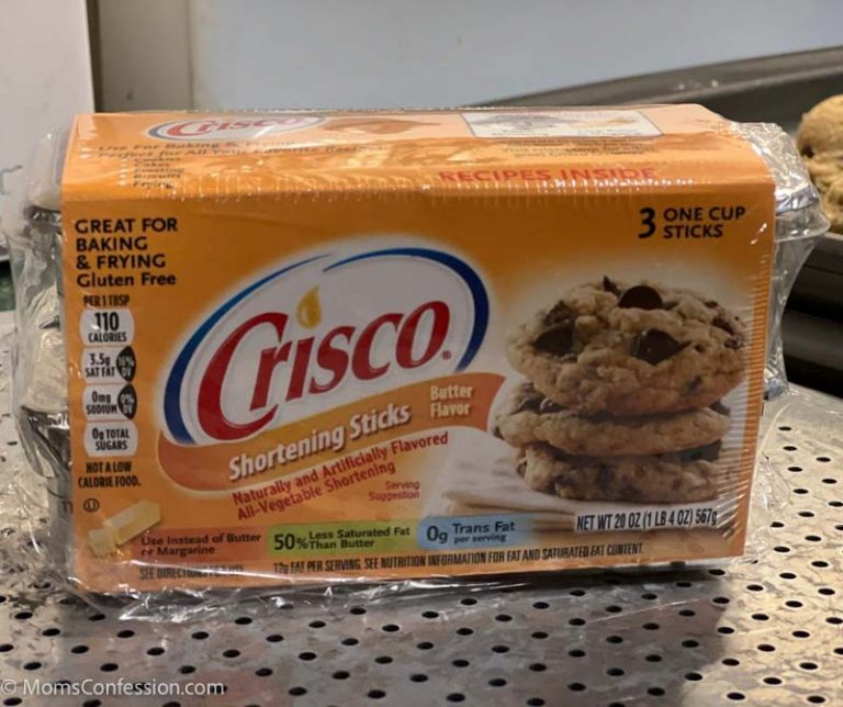 Homemade Chocolate Chip Cookies • Moms Confession